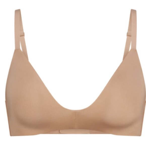 SKIMS | Intimates & Sleepwear | 2244 Skims Wireless Lightly Lined Bra ...
